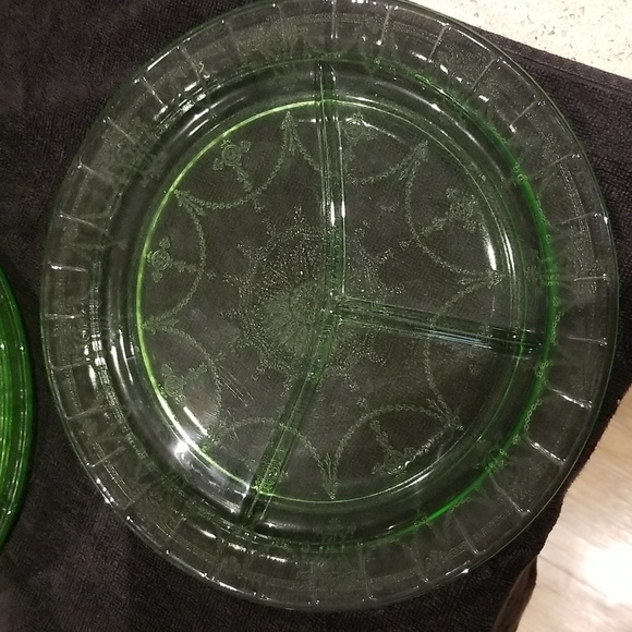 Vintage | Dining | 6 Plates Depression Glass 3 Section Separation ...